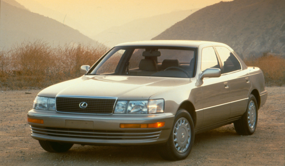 News:35 Jahre Lexus V8-Modelle - Leise perlt der Champagner :: MOTOR ...